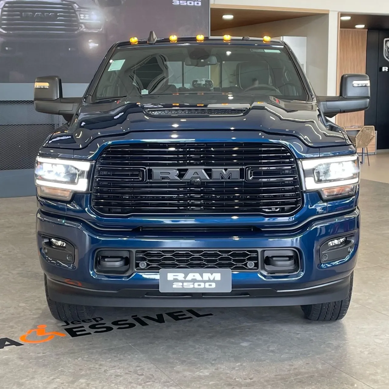RAM 2500 LARAM. 6.7 NIGHT ED. TB CD 4X4 DIE Usados e Novos