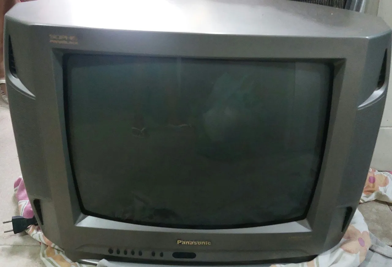 "tv de tubo panasonic" - TVs no Brasil