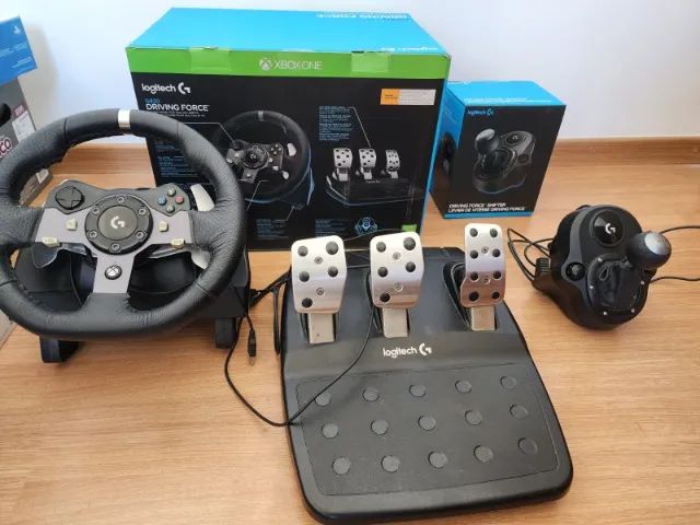 "volantes logitech" no Brasil