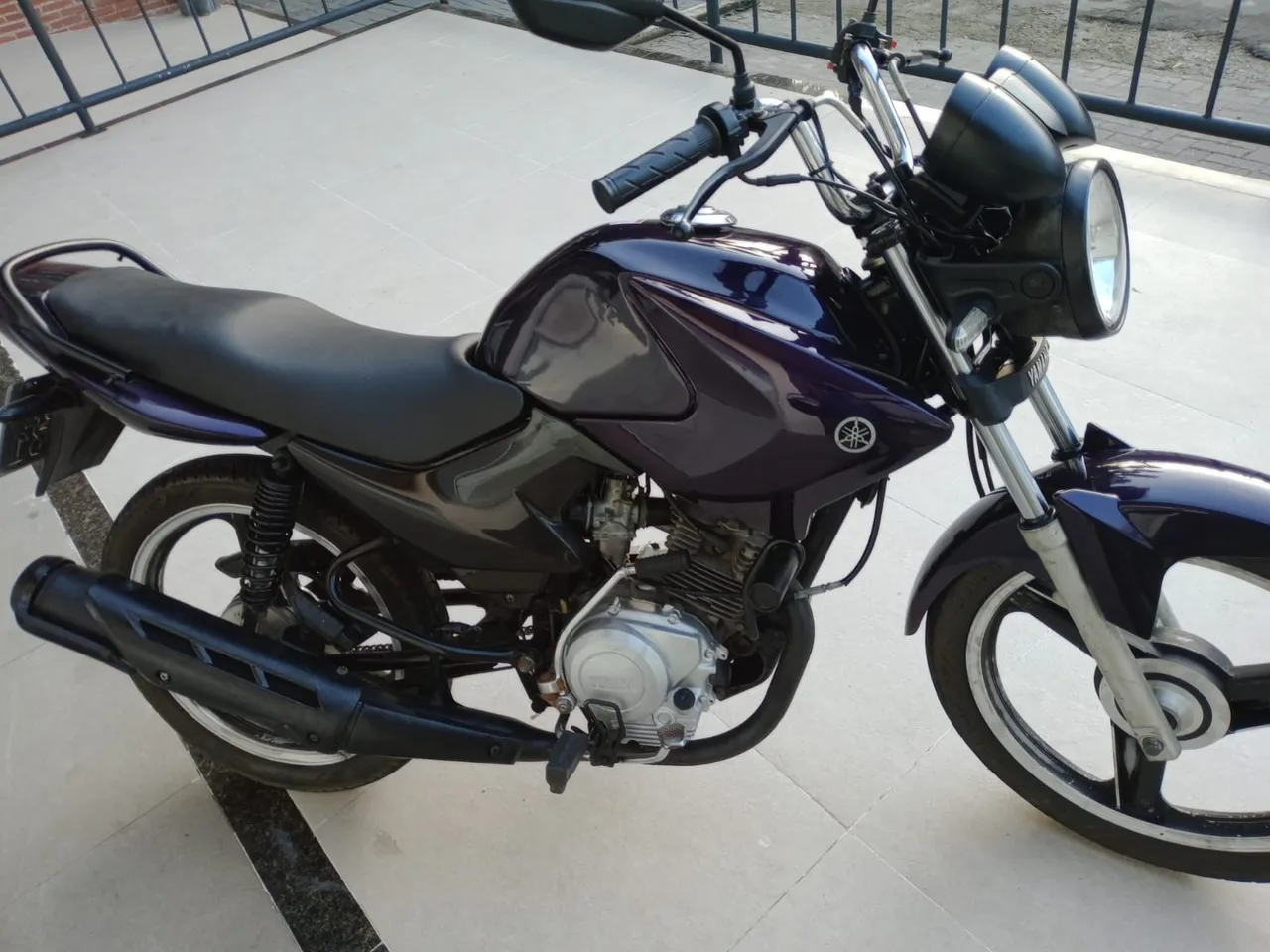 Motos YAMAHA FACTOR 2011 no Brasil