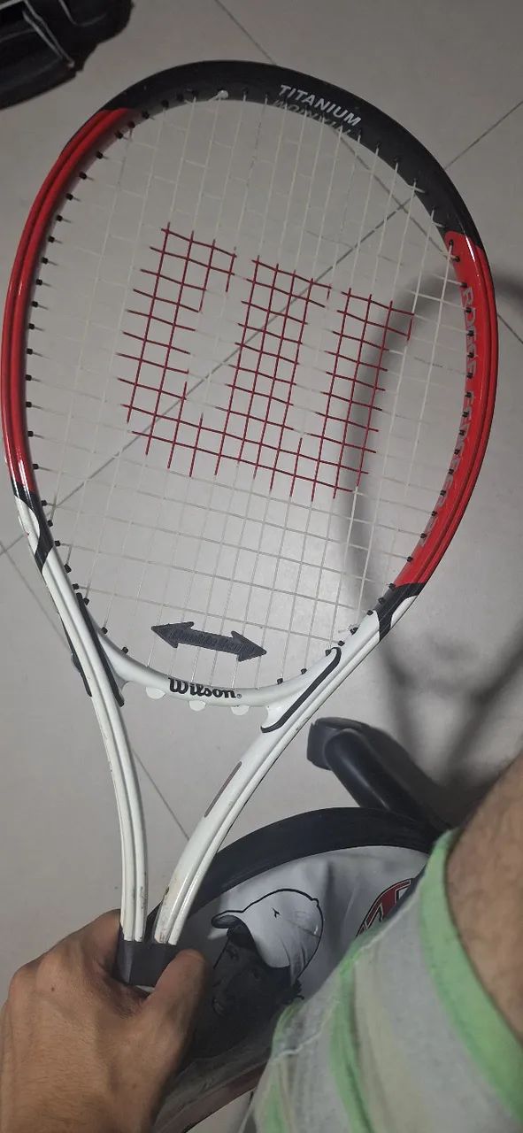 Raquete Wilson Titanium Roger Federer - Esportes de Quadra e Ao Ar ...