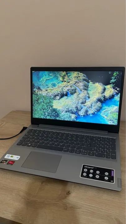 Vendo notebook s145 ryzen 5 8gb 256gb ssd 15.6 r lenovo cor prateado ...