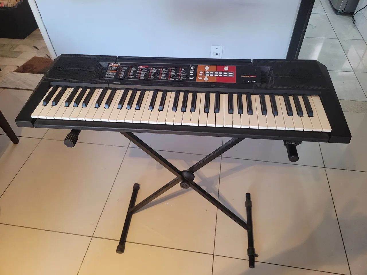 teclado yamaha psr f51 - Instrumentos musicais - Jardim Atlântico ...