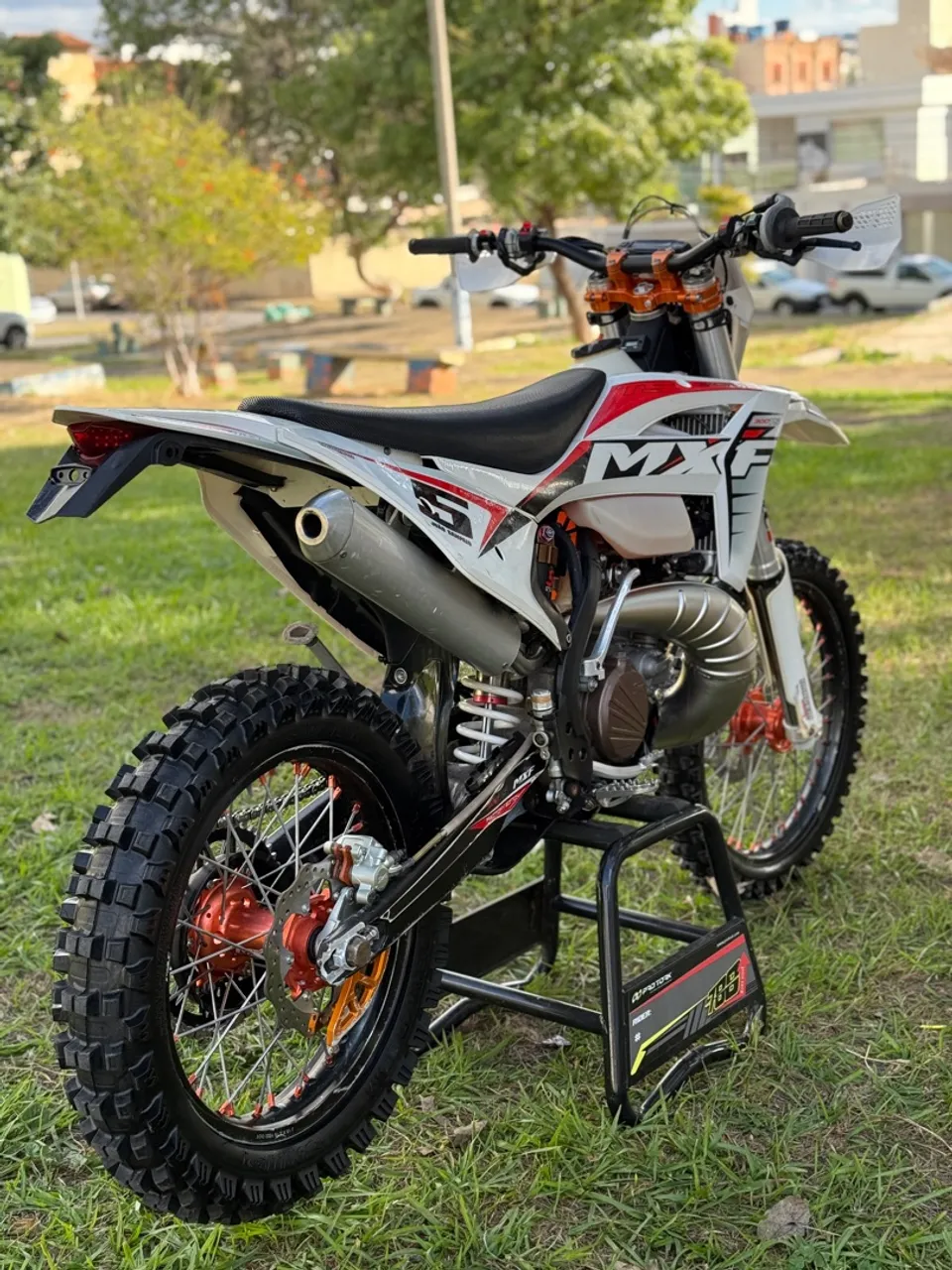 Motos MXF no Brasil