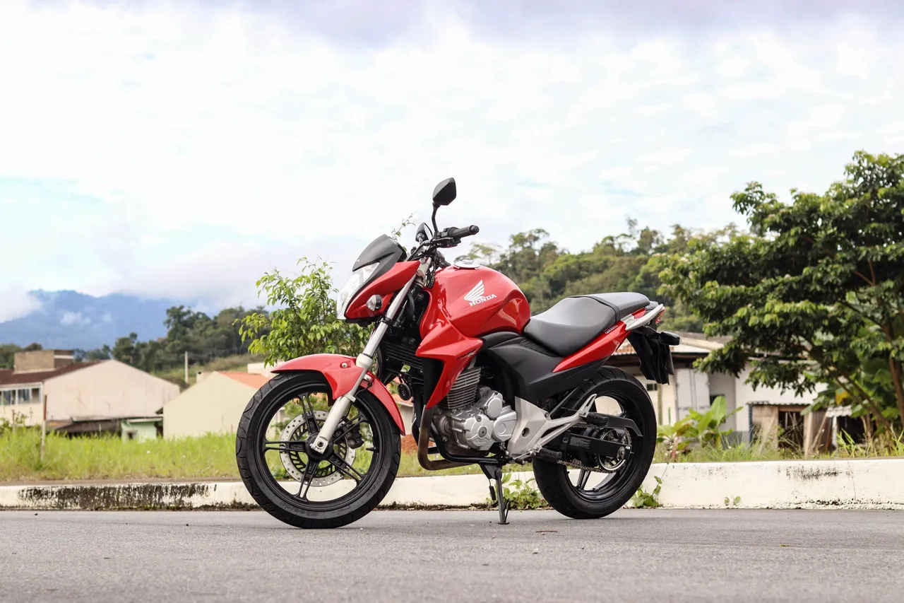 Motos HONDA CB 2014 no Brasil