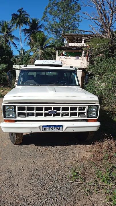 FORD F-4000 Usados e Novos
