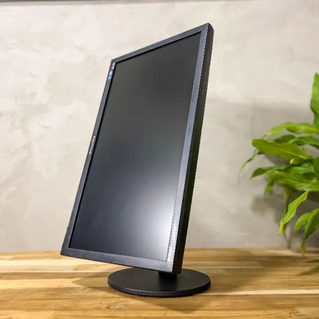 "tela de 22 polegadas" no Brasil