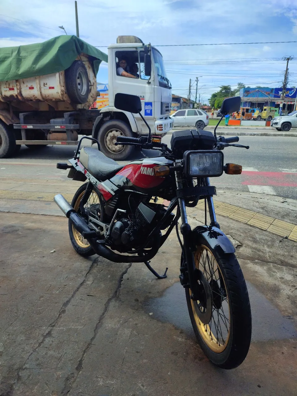 Motos Yamaha RDZ no Brasil