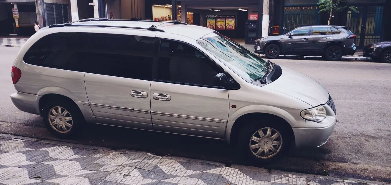 Chrysler Grand Caravan Usados e Novos