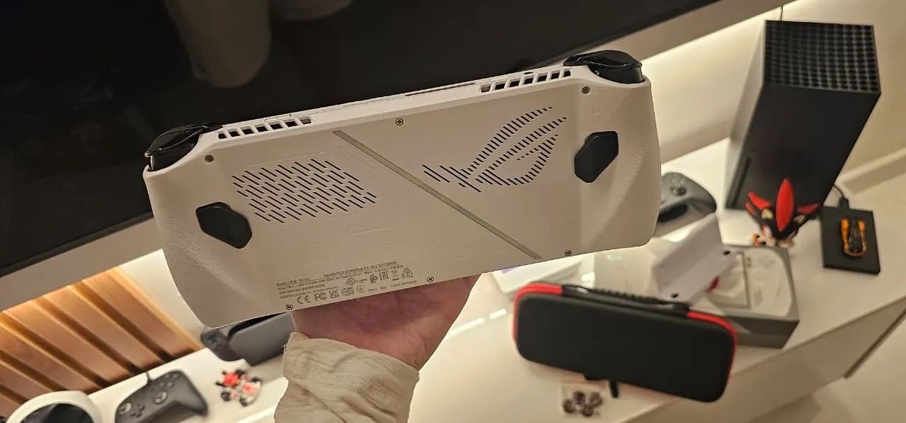 Asus Rog Ally Z1 Extreme - Consoles de Vídeo Game - Diamante (Barreiro ...