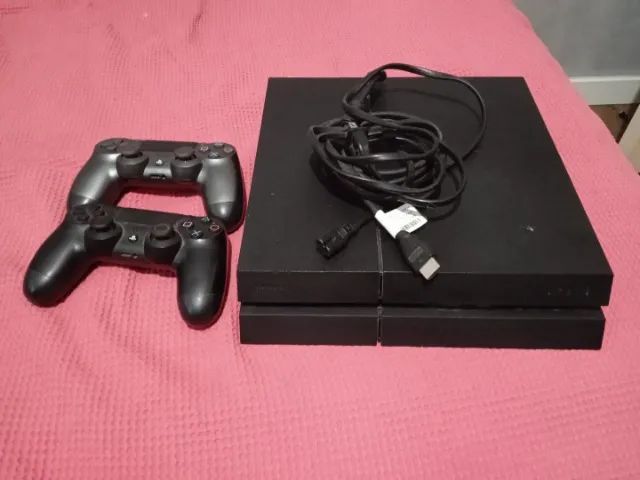 "console ps4 com 2 controles" no Brasil