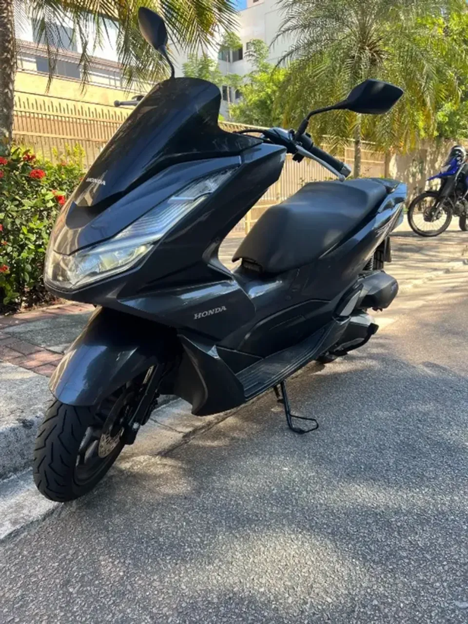 Motos HONDA PCX 2024 no Brasil