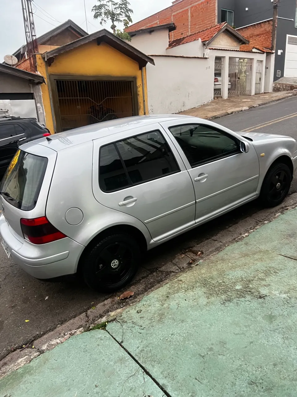 VOLKSWAGEN GOLF 2001 Usados e Novos