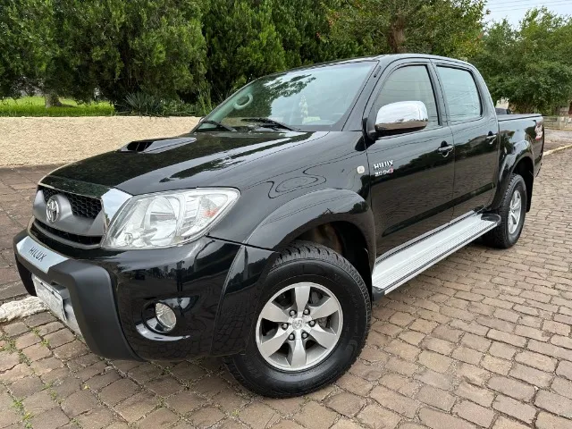 TOYOTA HILUX 2010 Usados e Novos