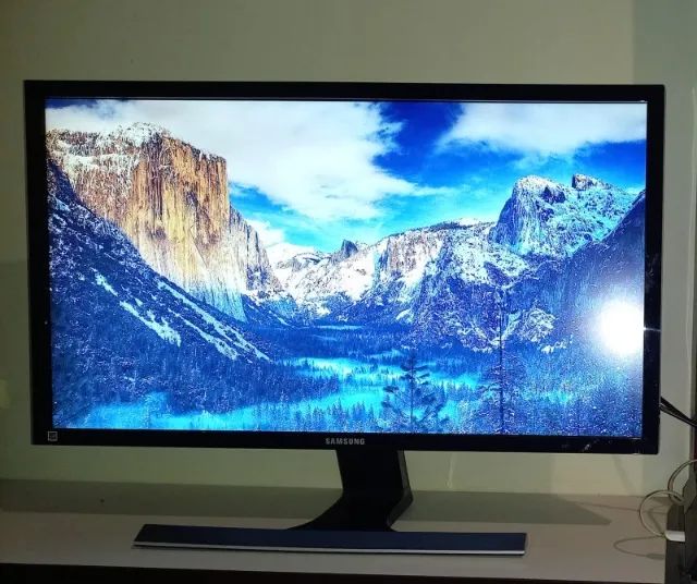 "monitor samsung 28 polegadas" no Brasil