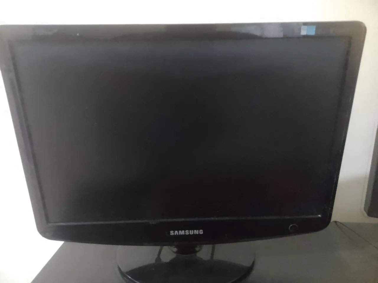 "monitor de 19 polegadas" - Monitores no Brasil