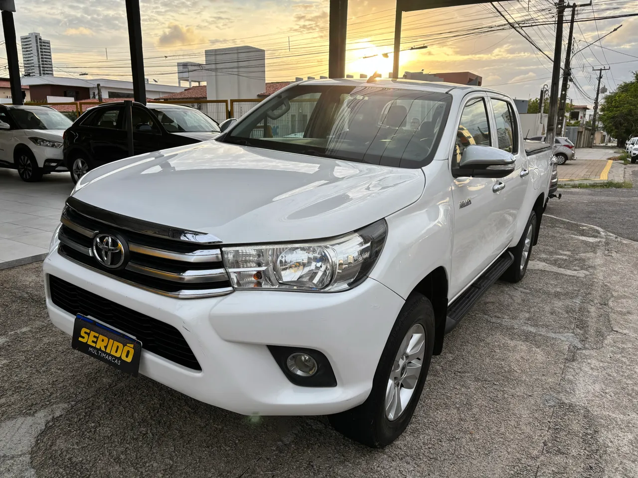 TOYOTA HILUX CD 4X4 2.8 DIESEL MEC. Usados e Novos