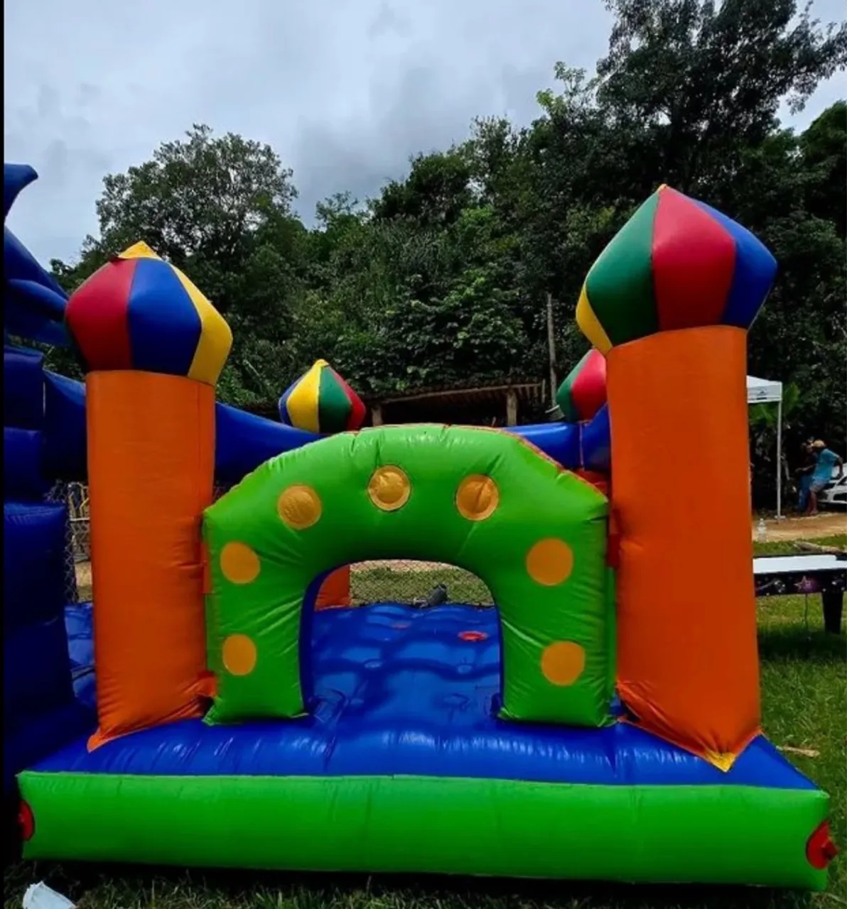 "castelinho com escorregador inflavel" no Brasil