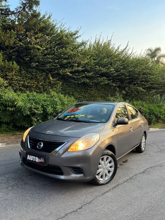 NISSAN VERSA 2013 Usados e Novos