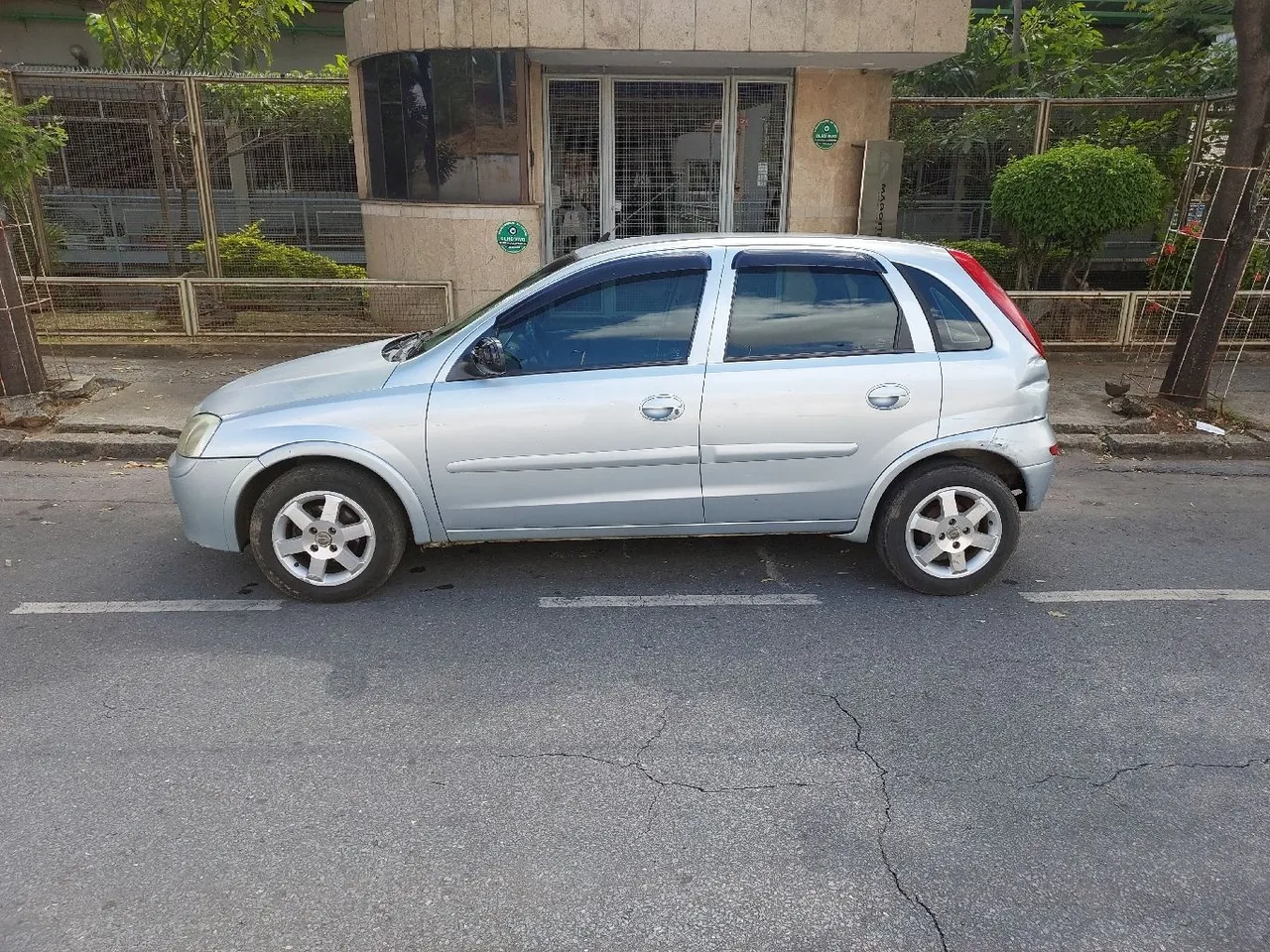 "corsa montana hatch" - Carros Usados e Novos à venda