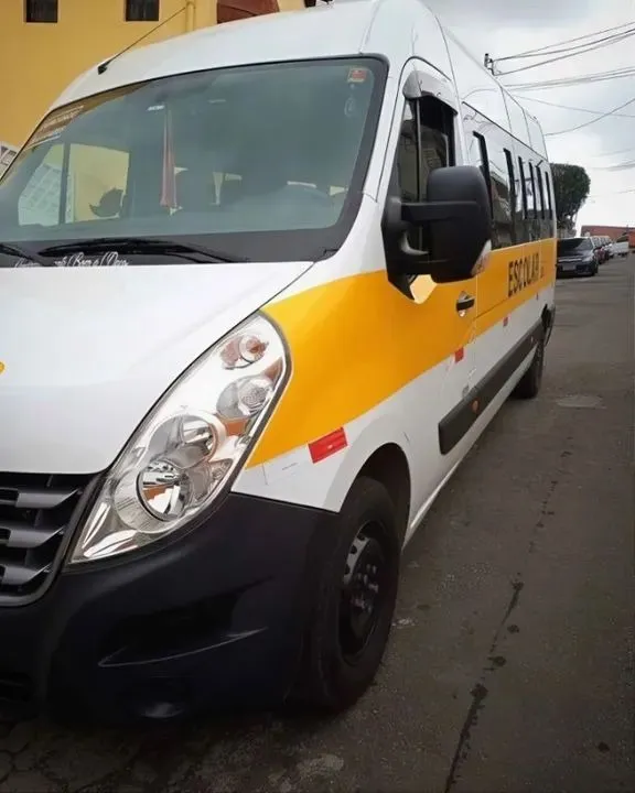 "carro escolar" no Brasil