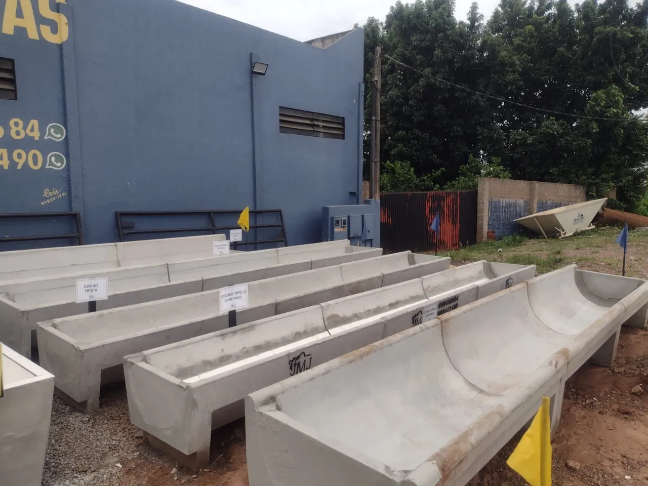 "cocho para gado" no Brasil