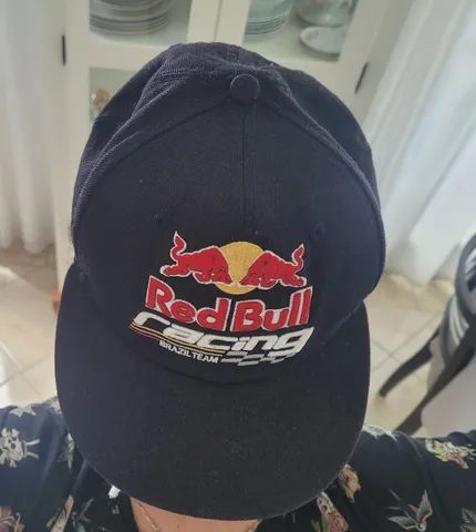 "bone red bull original" no Brasil