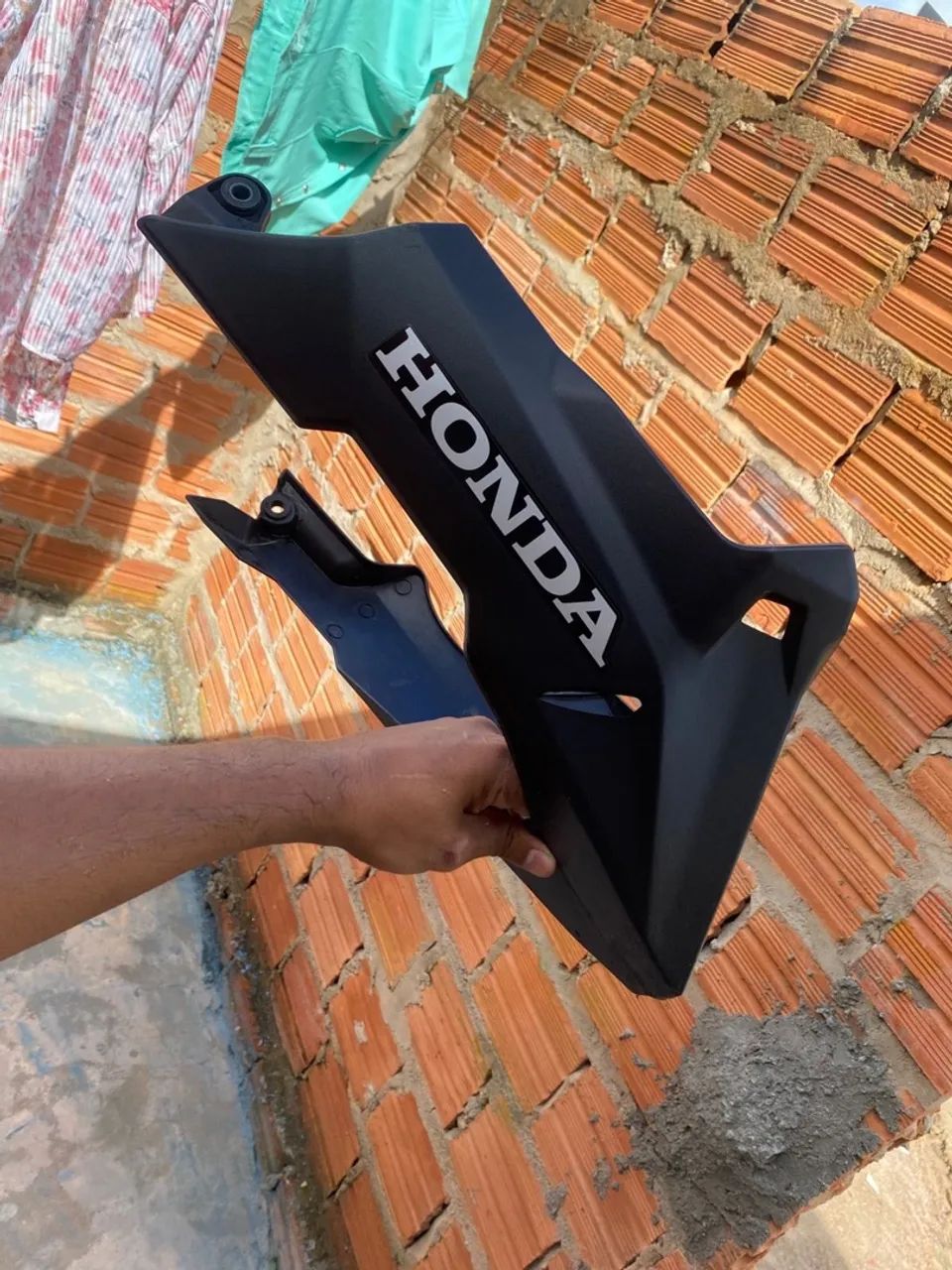 Spoiler da cb300f Original / serve na cb250f também - Peças para motos ...