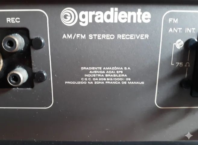 Gradiente S-95 é um receiver estéreo analógico clássico, com ...