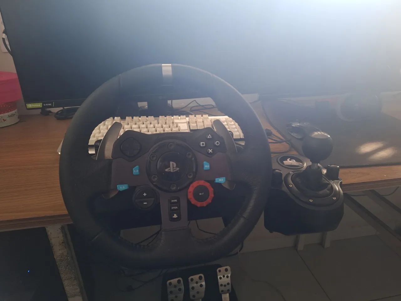 "volantes logitech" no Brasil