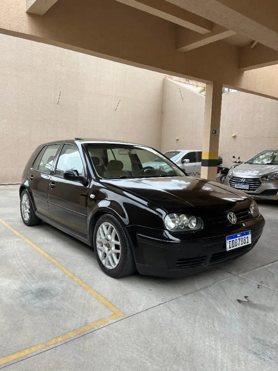 VOLKSWAGEN GOLF 2000 Usados e Novos
