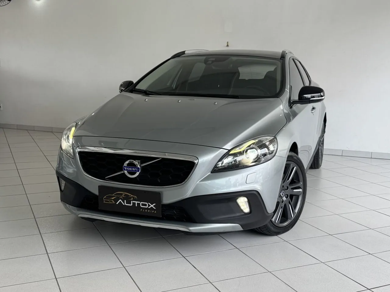 VOLVO V40 Usados e Novos - Continente, SC