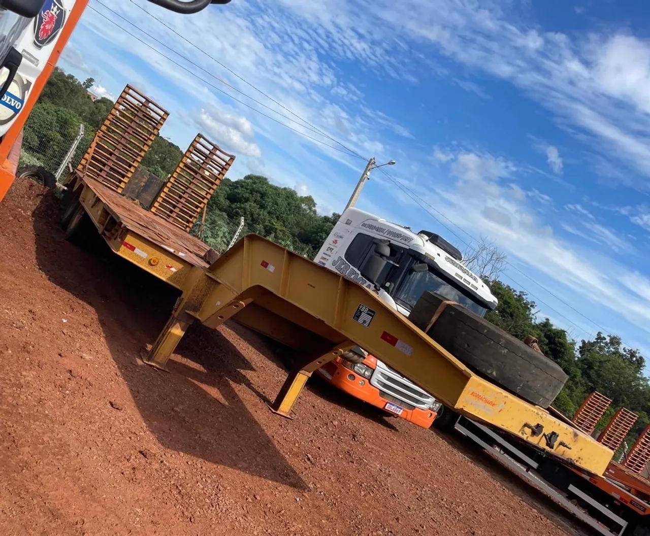 "carreta prancha 2 eixos" - Caminhões no Brasil