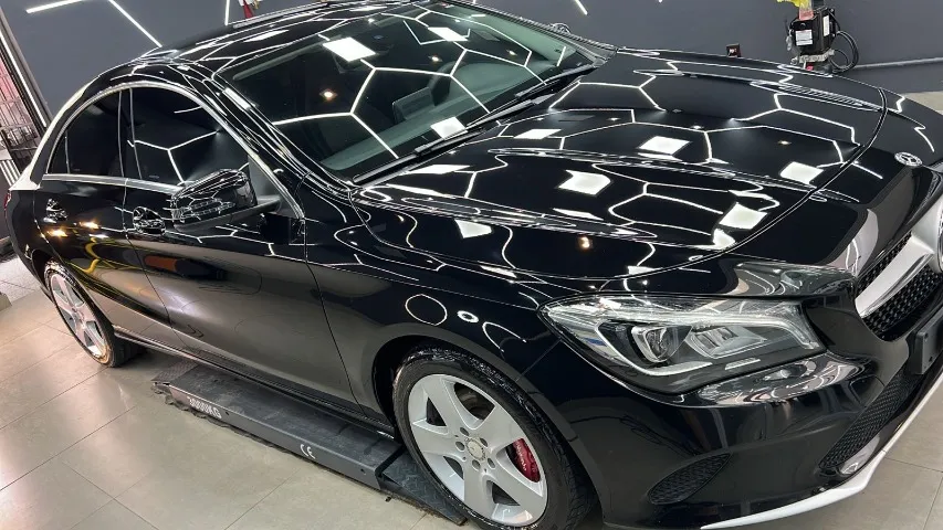 MERCEDES-BENZ CLA-180 Usados e Novos