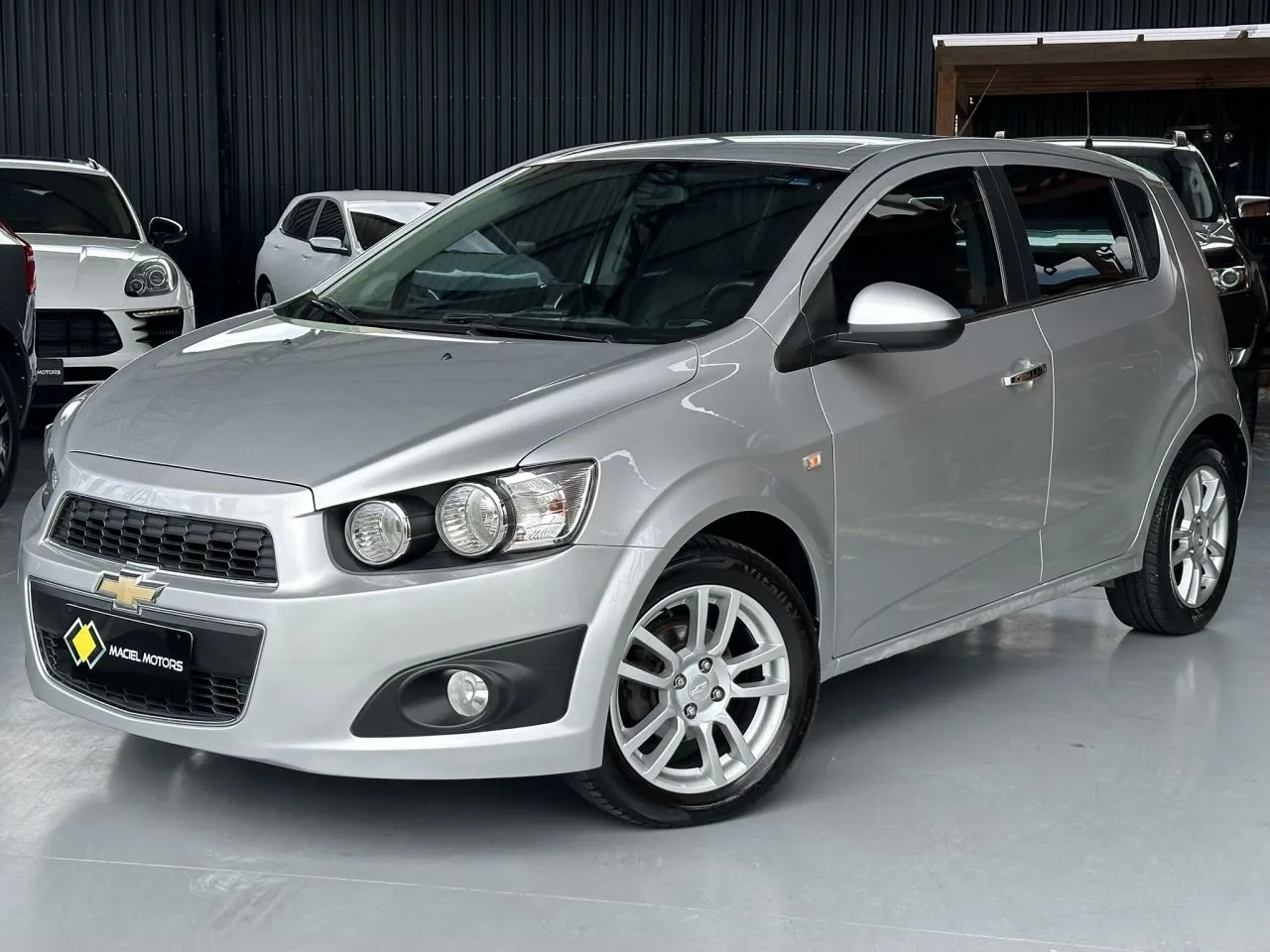 CHEVROLET SONIC 2013 Usados e Novos