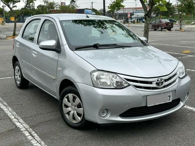 TOYOTA ETIOS 2015 Usados e Novos