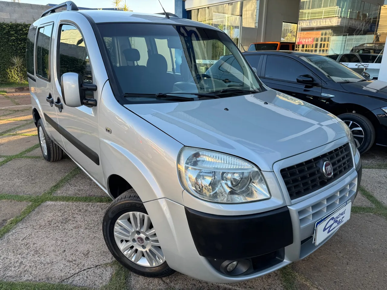 "carros com 6 lugares" - Carros Usados e Novos à venda