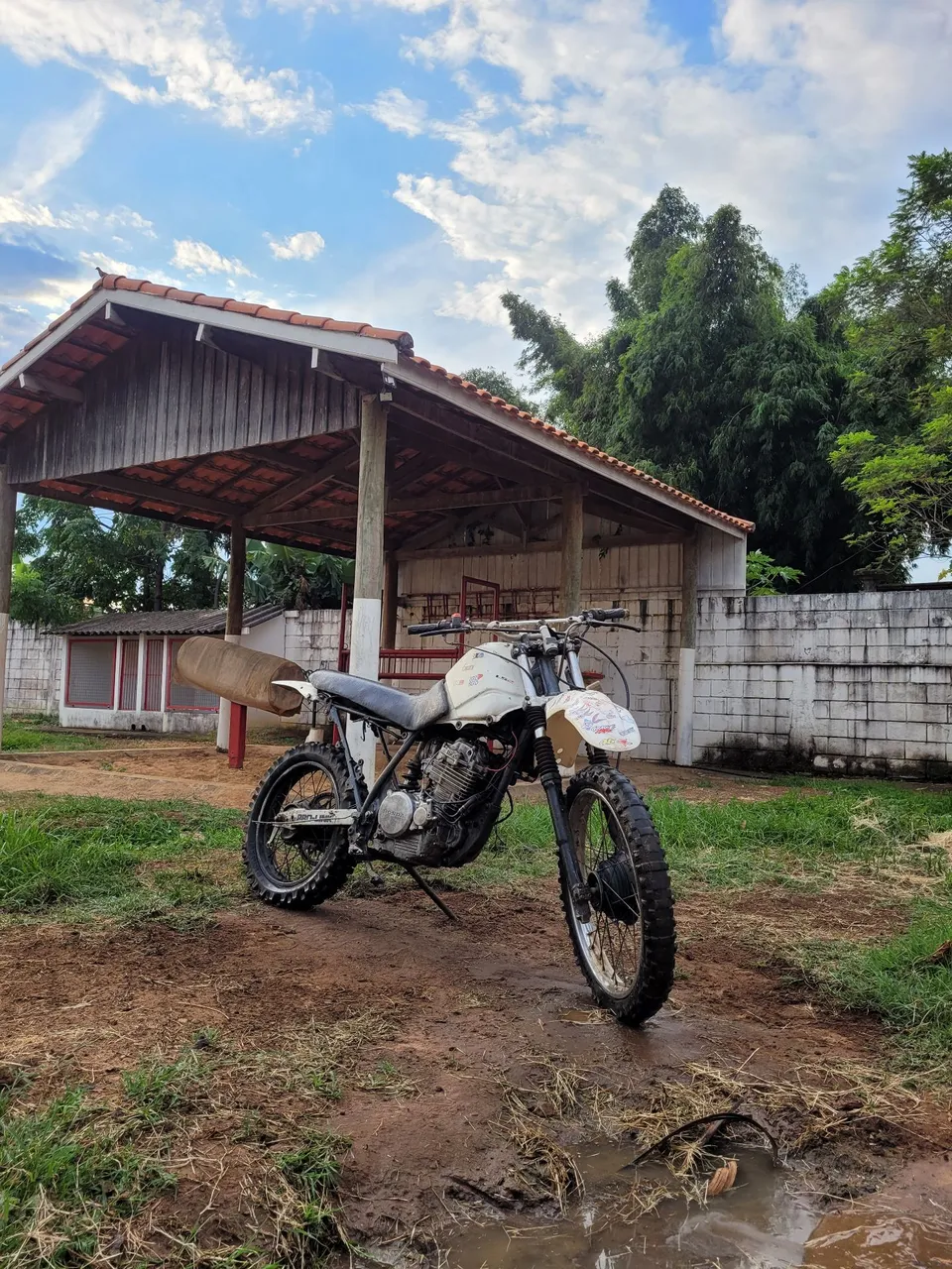 Motos HONDA XLX no Brasil