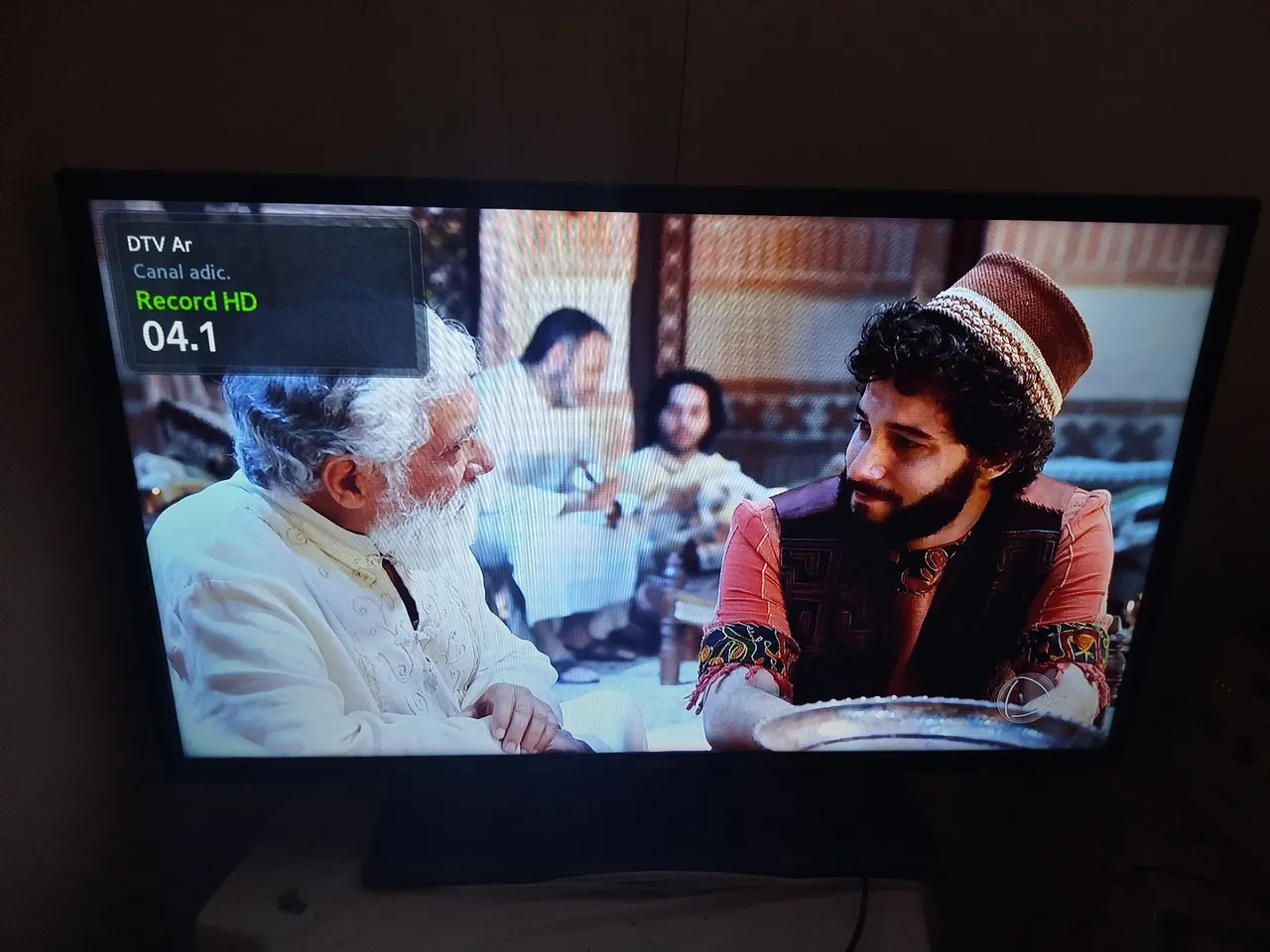 "tv led smart 40 polegadas" - TVs no Brasil