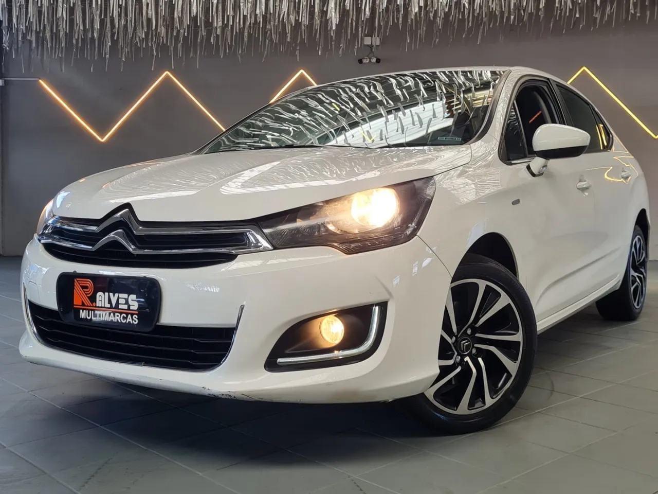 "citroen c4 lounge 2016" - Carros Usados e Novos à venda