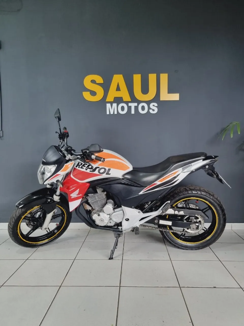 Motos HONDA CB 2014 no Brasil