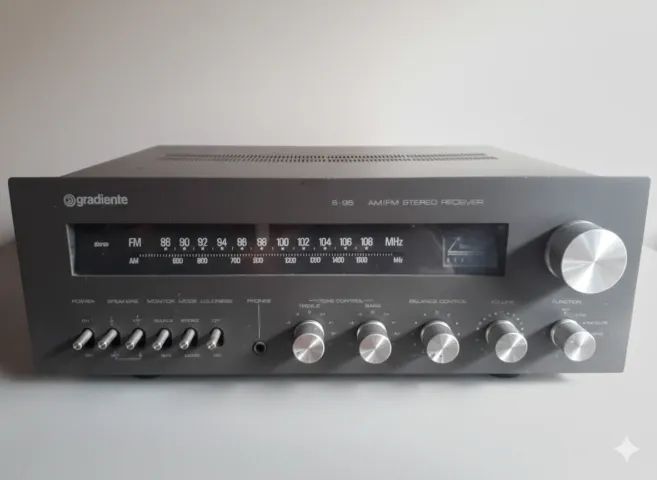 Gradiente S-95 é um receiver estéreo analógico clássico, com ...