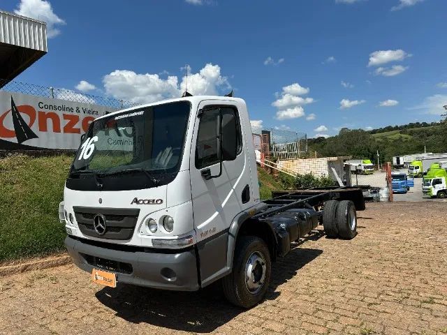MERCEDES-BENZ ACCELO 1016 2016 - Caminhões - Ponte Nova, Itatiba ...
