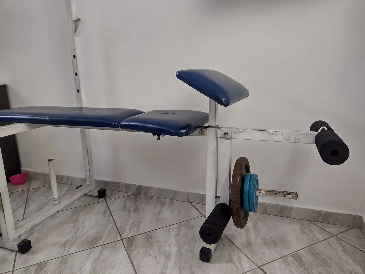 Aparelho de exercícios - Academia e Exercícios - Jardim Ana Emilia ...