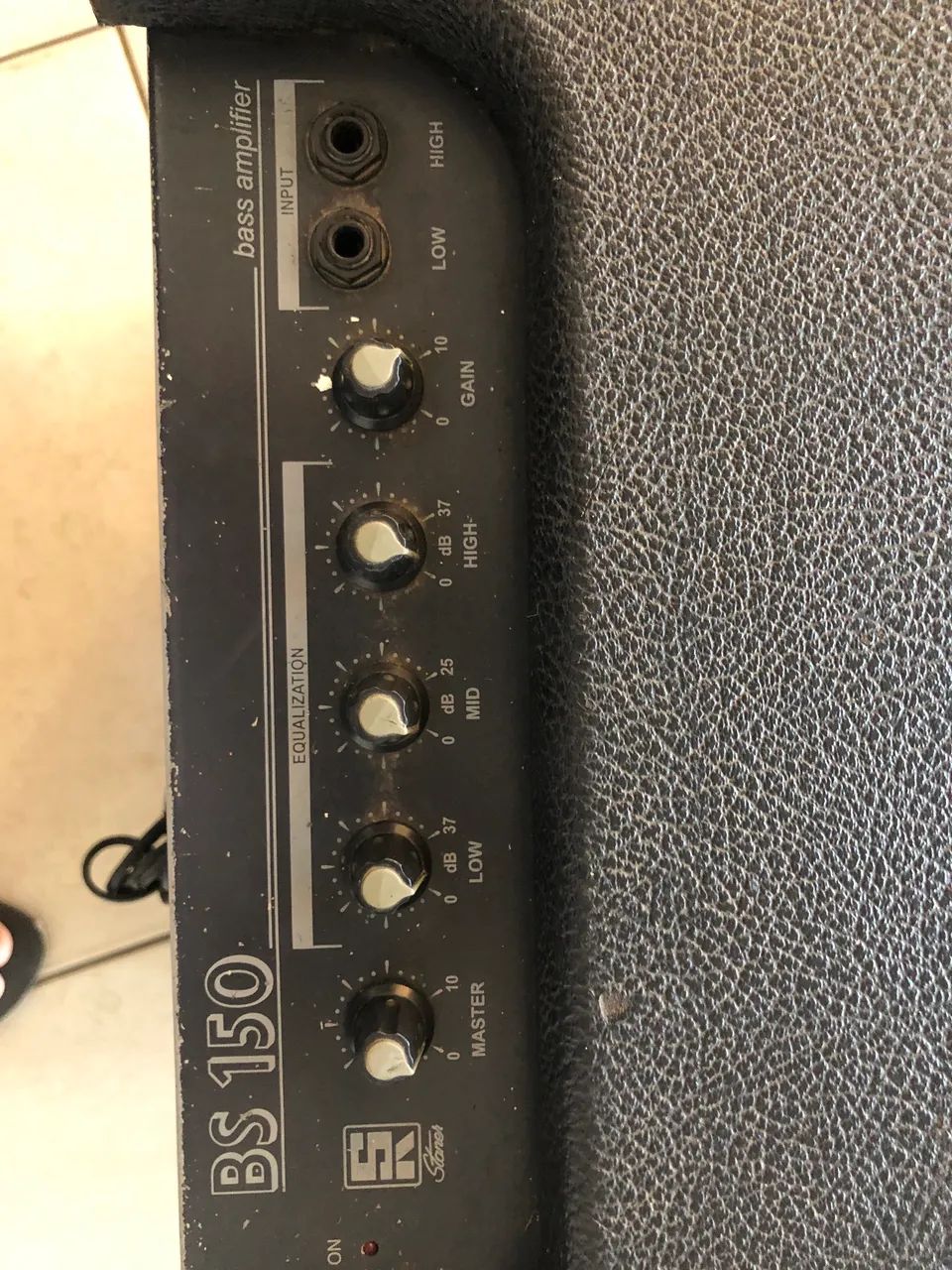 Cubo de guitarra e contra baixo - Aparelhos de Som - Parque Atheneu ...