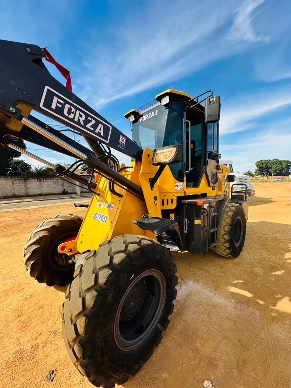 Alugo ou Vendo ágio Mini Pá carregadeira - Caminhões - Jardim Goiás ...