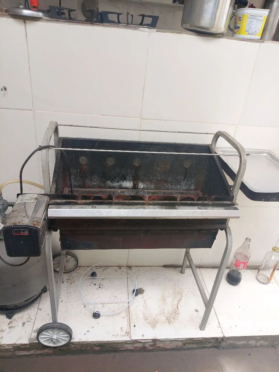 Churrasqueira elétrica - Área Externa - Vale Quem Tem, Teresina ...