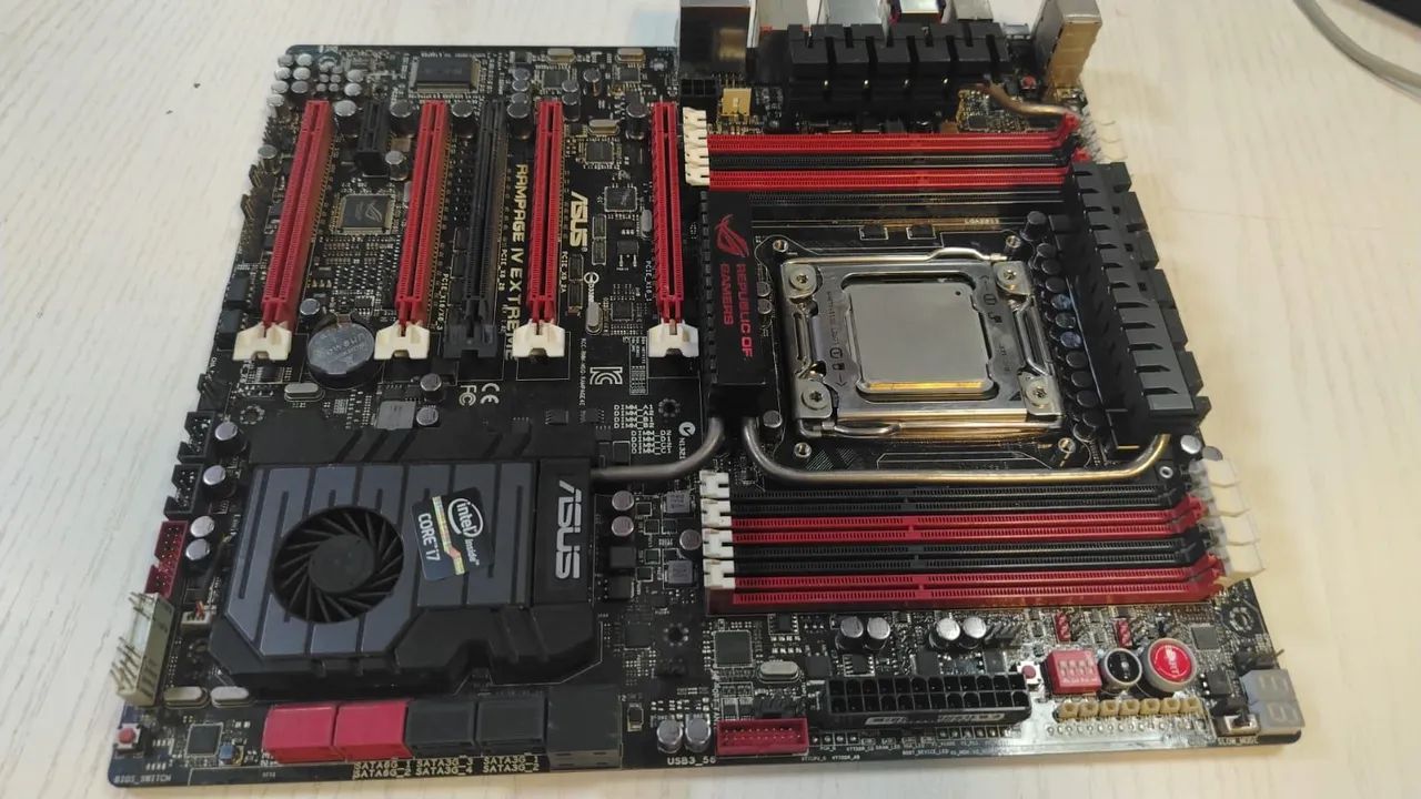 Kit Placa-Mãe ASUS Rampage IV Extreme X79 + Intel Core i7 (LGA 2011 ...
