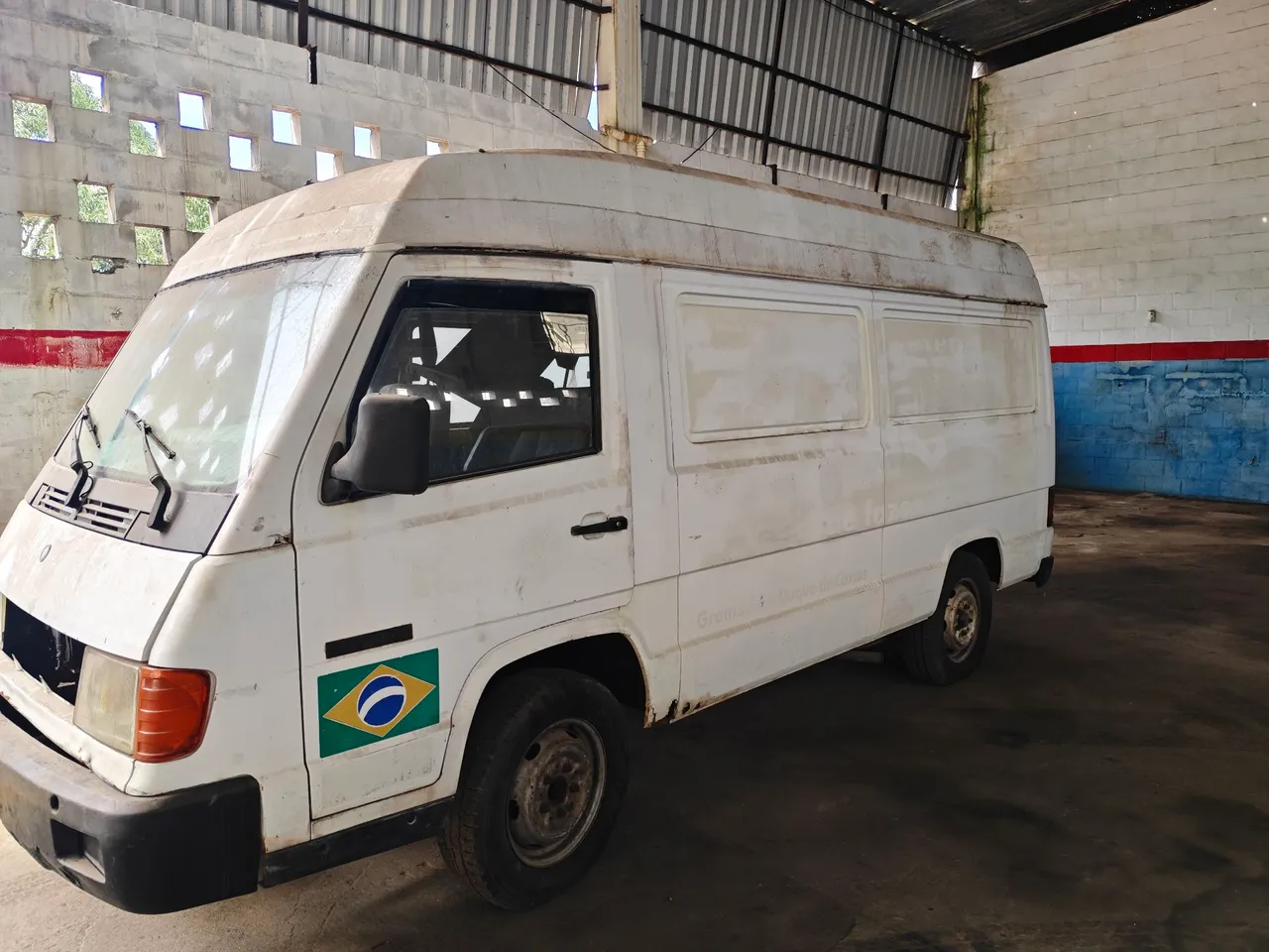 MERCEDES-BENZ 180-D Usados e Novos