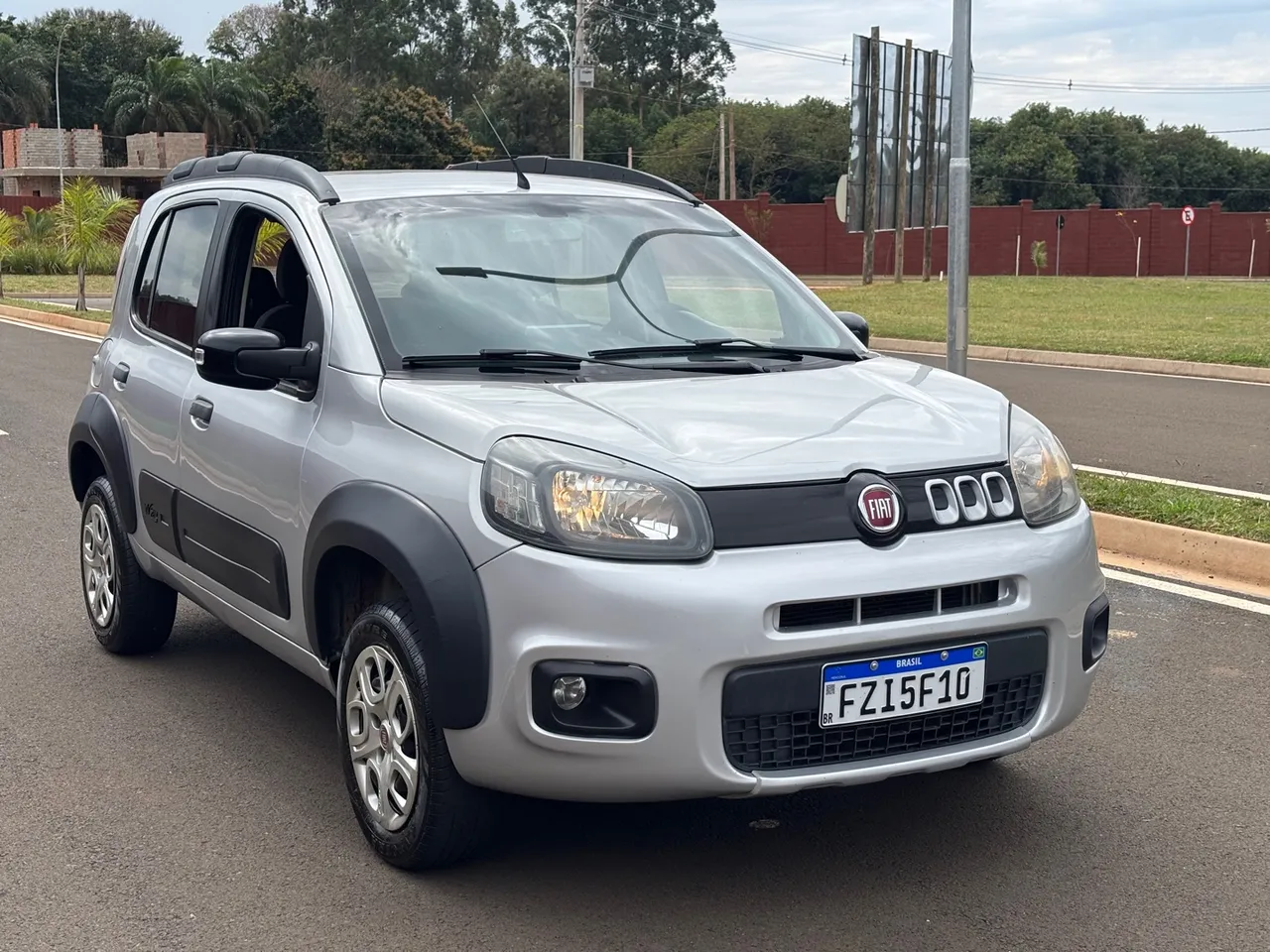 Fiat Uno 2016 Usados e Novos